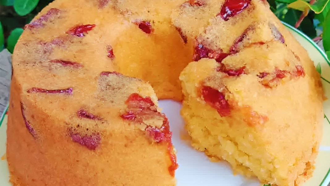 Sweet corn cake with guava paste