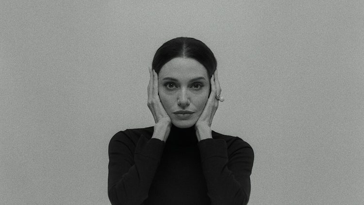 Angelina Jolie transforms into 'MARIA' in trailer for María Callas biopic