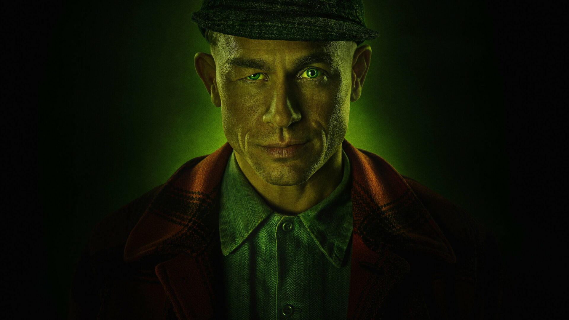 Trailer for 'Monster: The Ed Gein Story' – Charlie Hunnam becomes the infamous serial killer